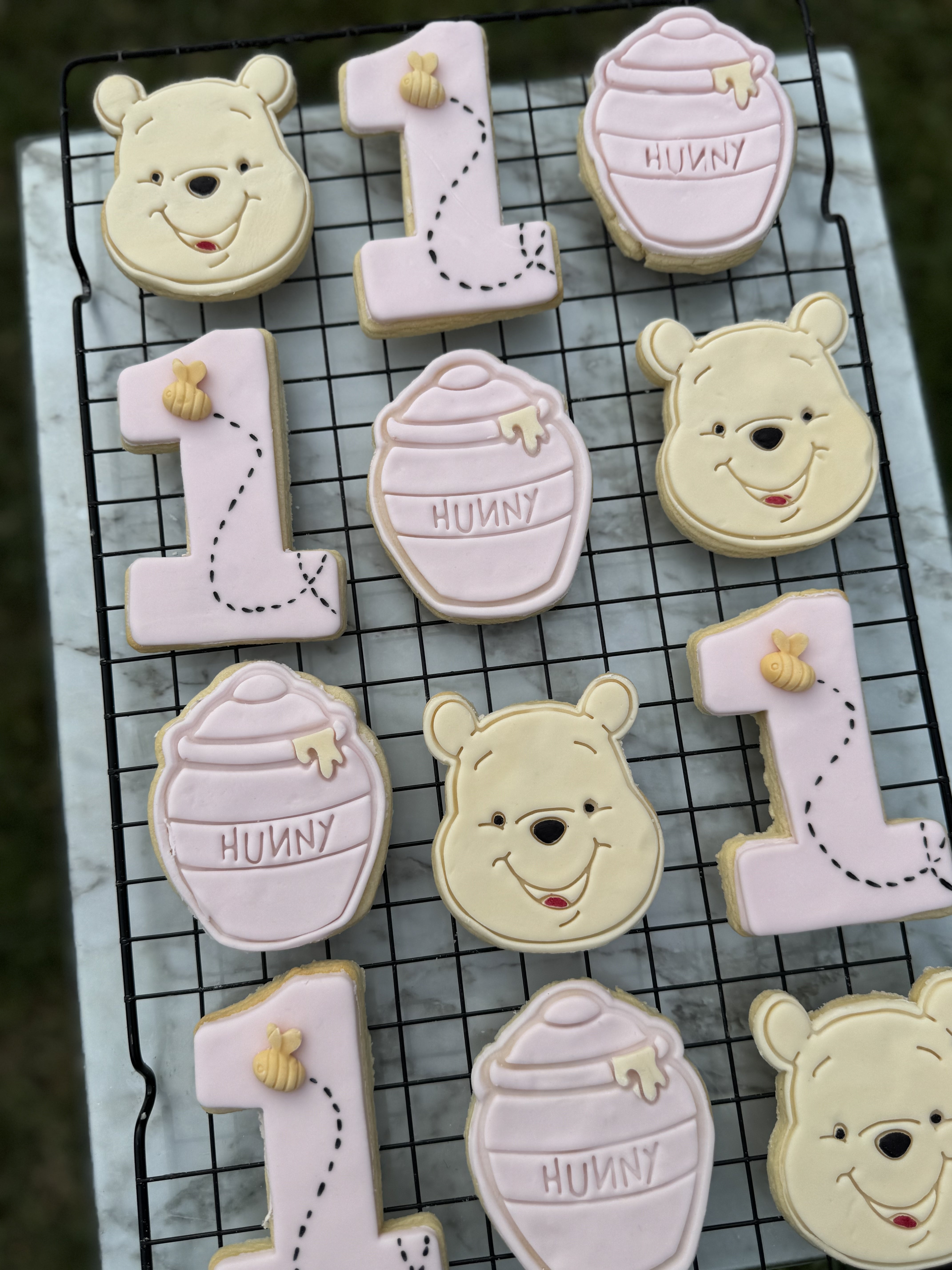 Winnie the Pooh Birthday Cookies – Kookie Krum